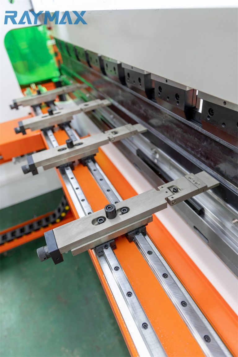 125t Cnc Servo Hydraulic Press Brake Machine For Sheet Metal Bending - RAYMAX Videos