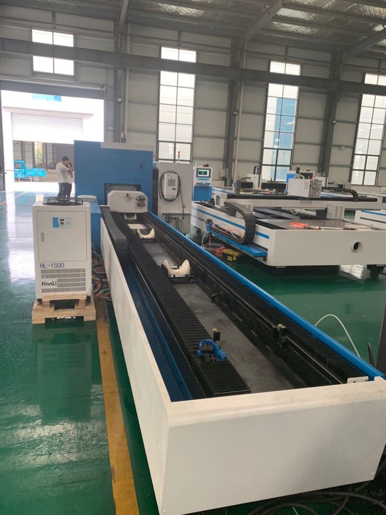 1500W Stainless Steel Aluminum Pipe Fiber Laser Cutting Machine ...