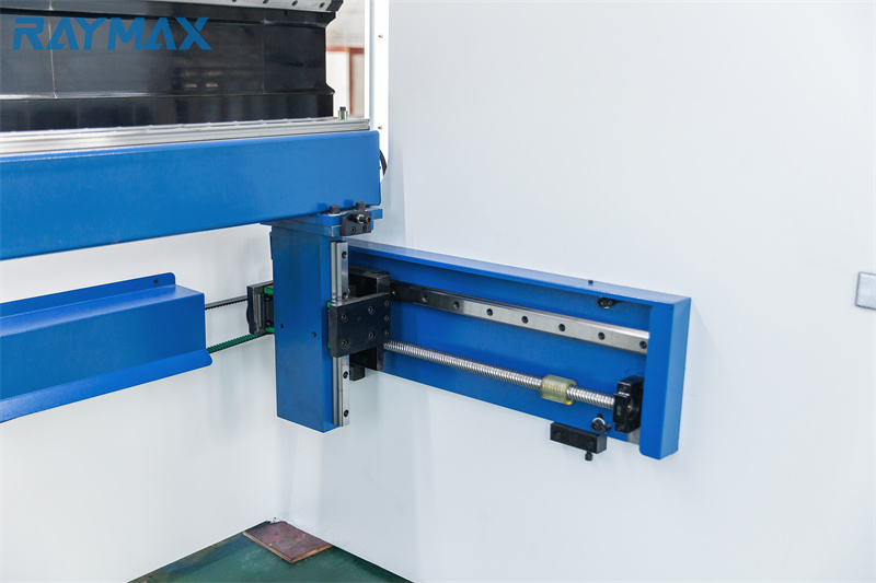 Hydraulic Press Brake Cnc 220 Ton 4 Meters Sheet Metal Bending Machine - RAYMAX Videos